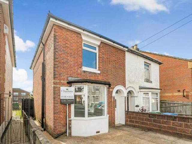 3 Bedroom Semi detached House For Sale In Southampton, Hampshire
