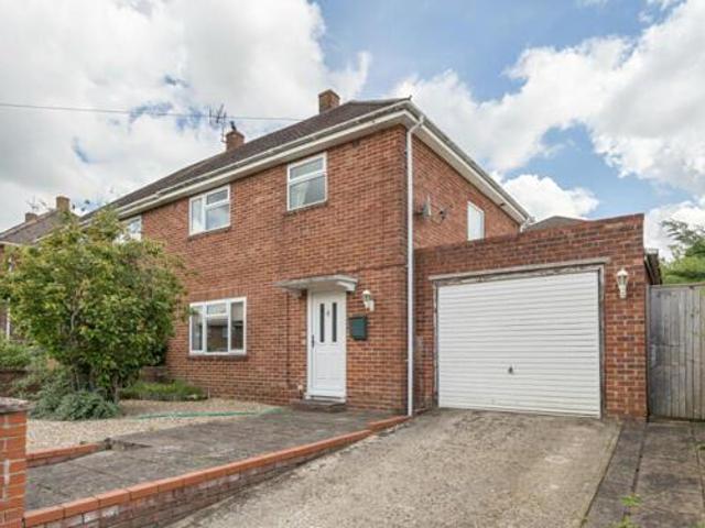3 Bedroom Semi detached House For Sale In Southampton, Hampshire