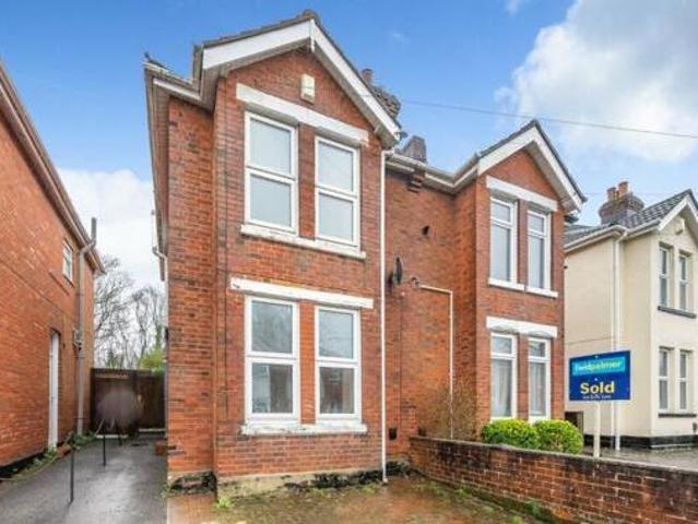 3 Bedroom Semi detached House For Sale In Southampton, Hampshire