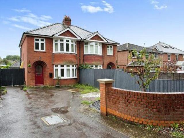 3 Bedroom Semi detached House For Sale In Southampton, Hampshire