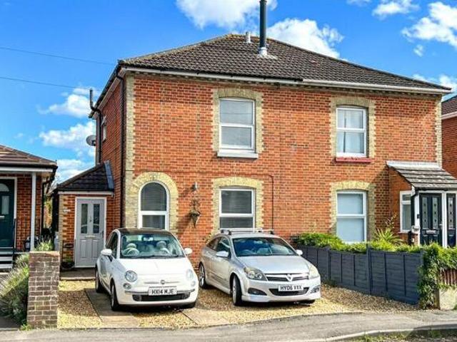 3 Bedroom Semi detached House For Sale In Southampton, Hampshire
