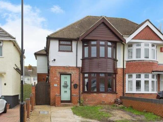 3 Bedroom Semi detached House For Sale In Southampton, Hampshire