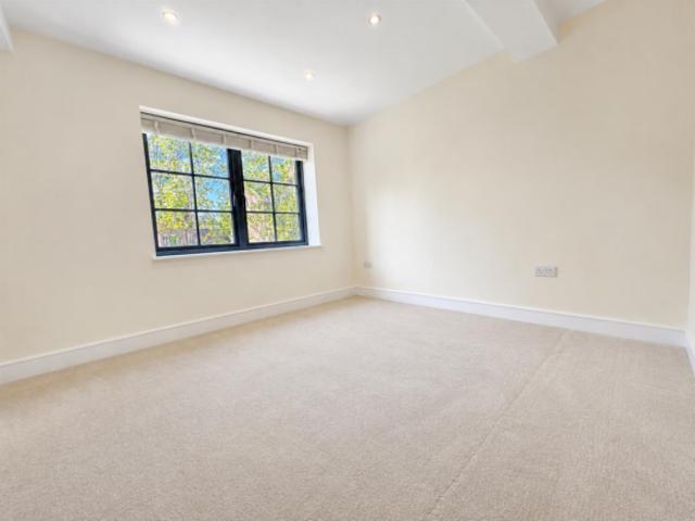 3 bedroom semi detached house for sale in Southampton Street, Reading, RG1