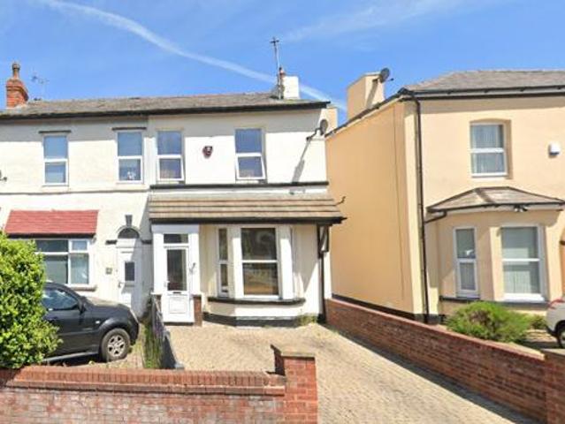 3 Bedroom Semi detached House For Sale In Southport