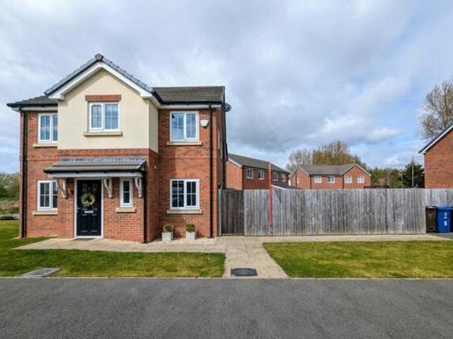 3 Bedroom Semi detached House For Sale In Southport, Lancashire