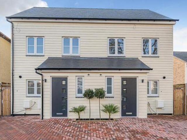 3 Bedroom Semi detached House For Sale In Sovereign Place, Puckeridge