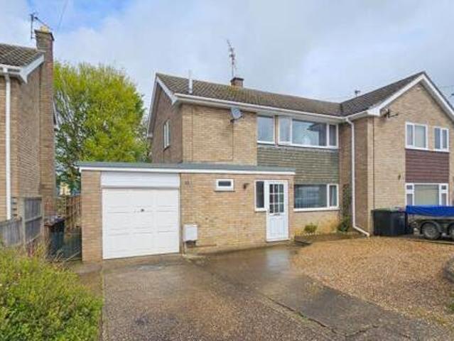 3 Bedroom Semi detached House For Sale In Sleaford