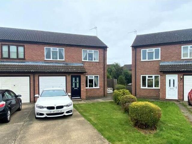 3 Bedroom Semi detached House For Sale In Sleaford, Lincolnshire