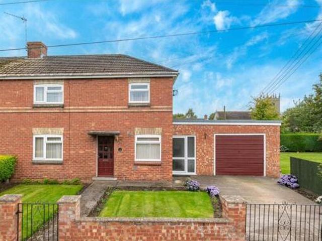 3 Bedroom Semi detached House For Sale In Sleaford, Lincolnshire
