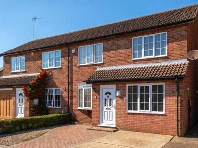 3 Bedroom Semi detached House For Sale In Sleaford, Lincolnshire