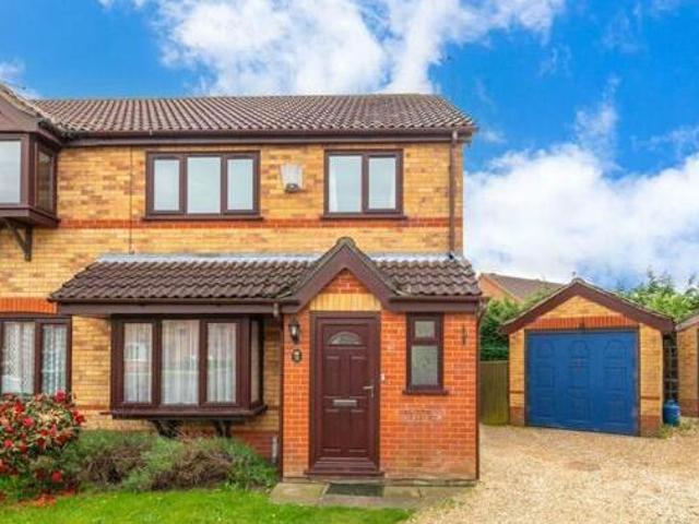 3 Bedroom Semi detached House For Sale In Sleaford, Lincolnshire