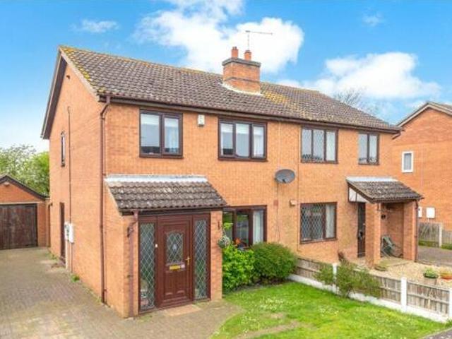 3 Bedroom Semi detached House For Sale In Sleaford, Lincolnshire
