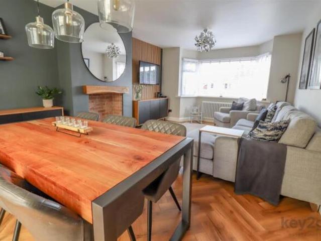 3 bedroom semi detached house for sale in Smalldale Road, Sheffield, S12
