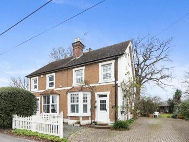 3 Bedroom Semi detached House For Sale In Smallfield
