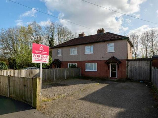 3 Bedroom Semi detached House For Sale In Snedshill, Telford