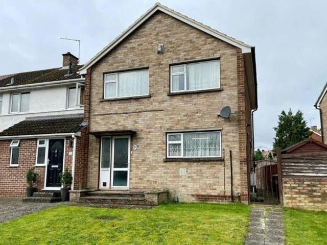 3 Bedroom Semi detached House For Sale In Speen, Newbury