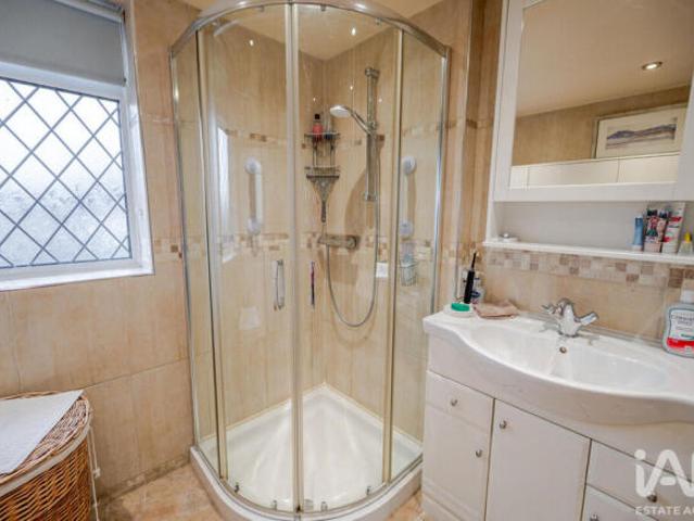 3 bedroom semi detached house for sale in Spen Lane, Leeds, LS16