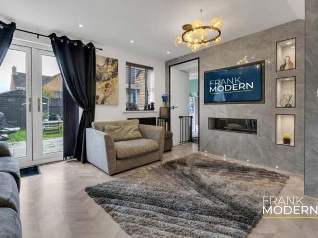 3 bedroom semi detached house for sale in Sprigs Road, Hampton Hargate, PE7