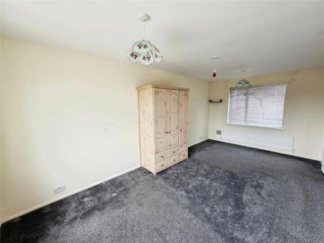 3 bedroom semi detached house for sale in Springwell Lane, Balby, Doncaster, South Yorkshire, DN4