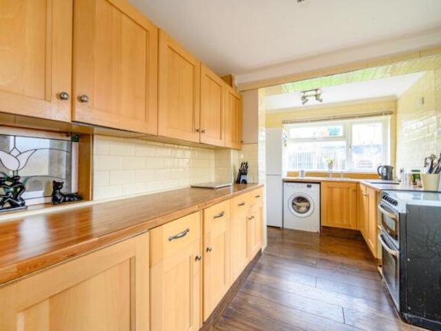 3 bedroom semi detached house for sale in Springbank Avenue, Leeds, LS27