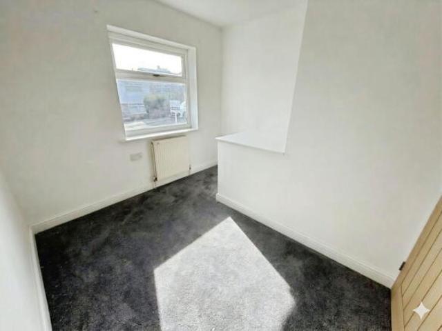 3 bedroom semi detached house for sale in Springfield Close, Gowerton, Swansea, SA4