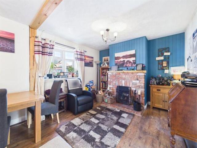 3 bedroom semi detached house for sale in Springfield, Hardwicke, Gloucester, Gloucestershire, GL2