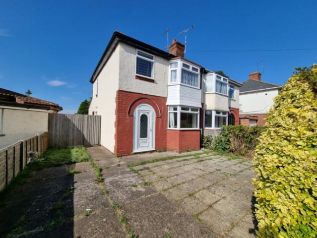 3 bedroom semi detached house for sale in Swadling Street, Leamington Spa, CV31