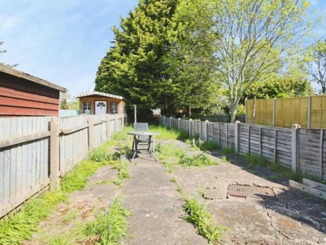 3 bedroom semi detached house for sale in Swadling Street, Leamington Spa, Warwickshire, CV31