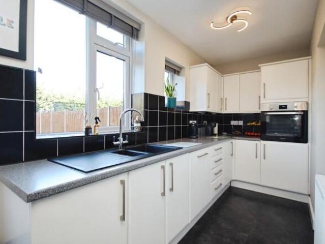 3 bedroom semi detached house for sale in Swallowbeck Avenue, Lincoln, LN6