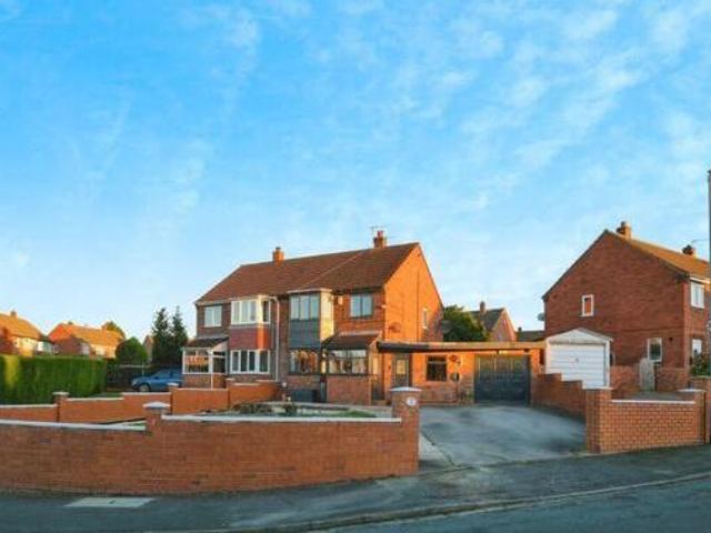 3 Bedroom Semi detached House For Sale In Swillington, Leeds