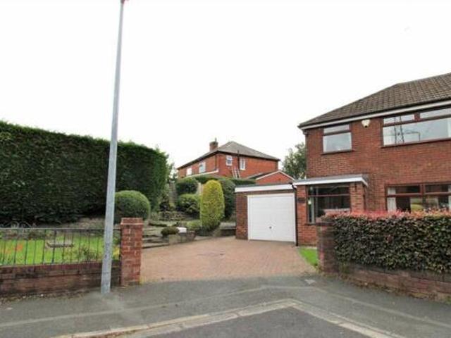 3 Bedroom Semi detached House For Sale In Swinton, Manchester