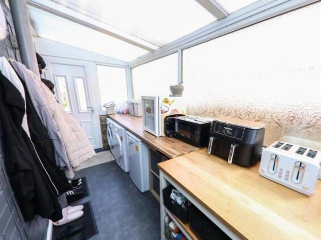 3 bedroom semi detached house for sale in St. Ursulas Road, Doncaster, DN4