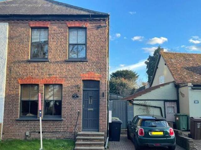 3 Bedroom Semi detached House For Sale In St. Albans