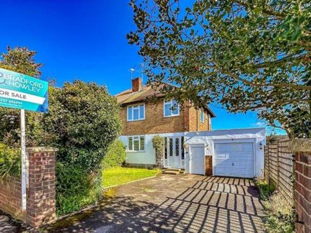 3 Bedroom Semi detached House For Sale In St. Albans, Hertfordshire