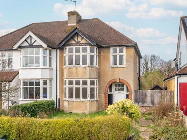 3 Bedroom Semi detached House For Sale In St. Albans, Hertfordshire