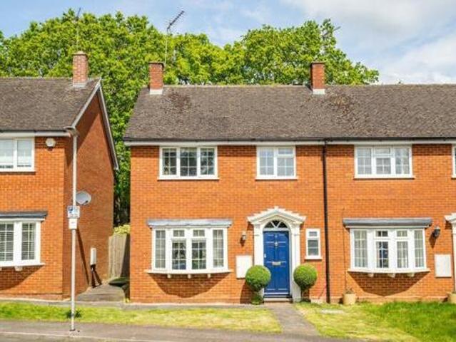 3 Bedroom Semi detached House For Sale In St. Albans, Hertfordshire