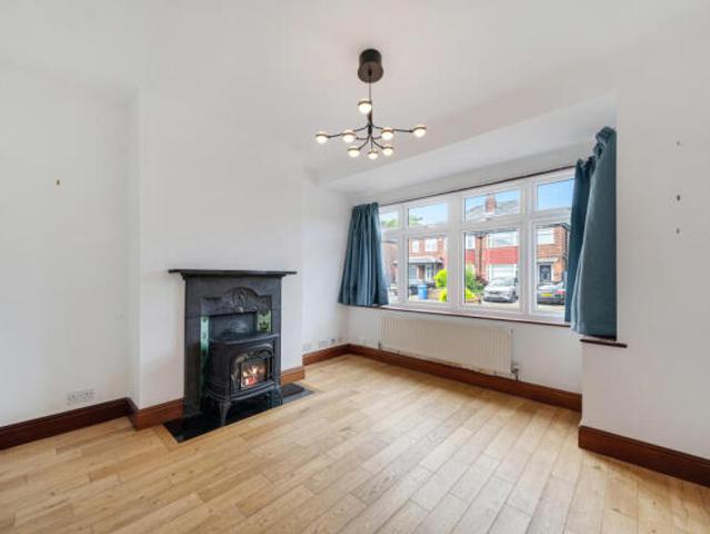 3 bedroom semi detached house for sale in, St. Annes Avenue Grappenhall, Warrington, WA4