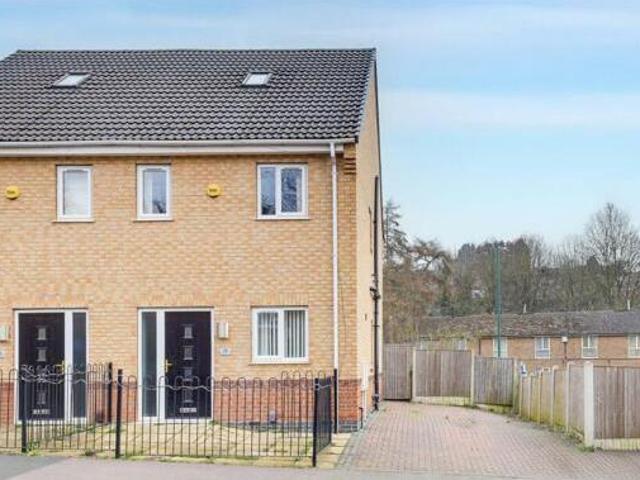 3 Bedroom Semi detached House For Sale In St Anns, Nottinghamshire