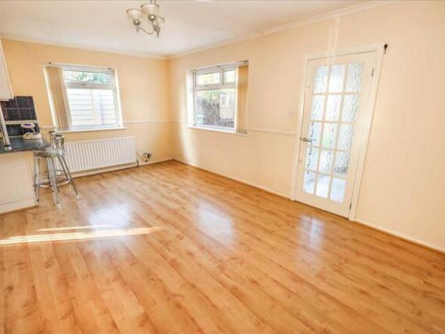 3 bedroom semi detached house for sale in St Georges Crescent, Cippenham, SL1
