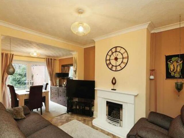 3 Bedroom Semi detached House For Sale In St. Helens