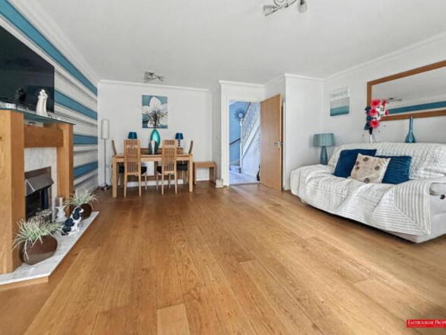 3 bedroom semi detached house for sale in St. Kitts Drive, Eastbourne, BN23 5TL, BN23