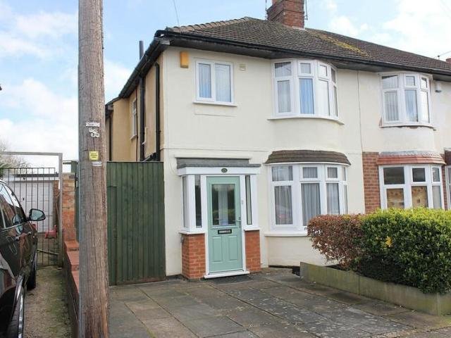 3 bedroom semi detached house for sale in St. Marys Avenue, Hu.