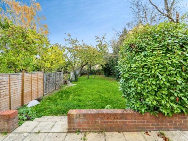 3 bedroom semi detached house for sale in St. Margarets Avenue, Luton, LU3