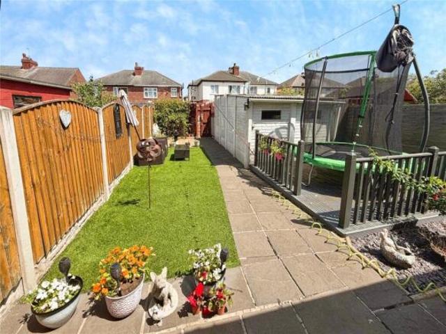 3 bedroom semi detached house for sale in St. Margarets Road, Belle Vue, Doncaster, South Yorkshire, DN4