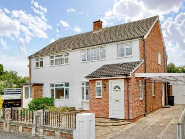 3 Bedroom Semi detached House For Sale In St Neots