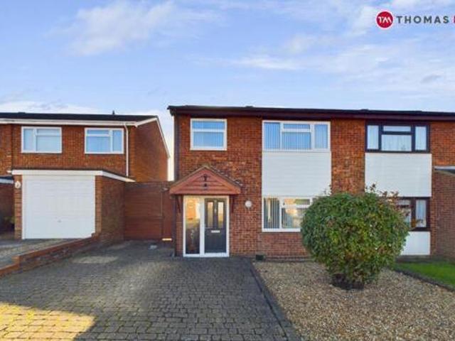 3 Bedroom Semi detached House For Sale In St. Neots, Cambridgeshire