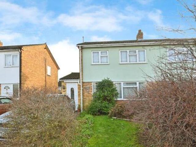 3 Bedroom Semi detached House For Sale In St. Neots, Cambridgeshire
