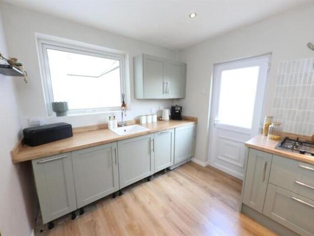 3 bedroom semi detached house for sale in St. Pauls Parade, Scawsby, Doncaster, DN5