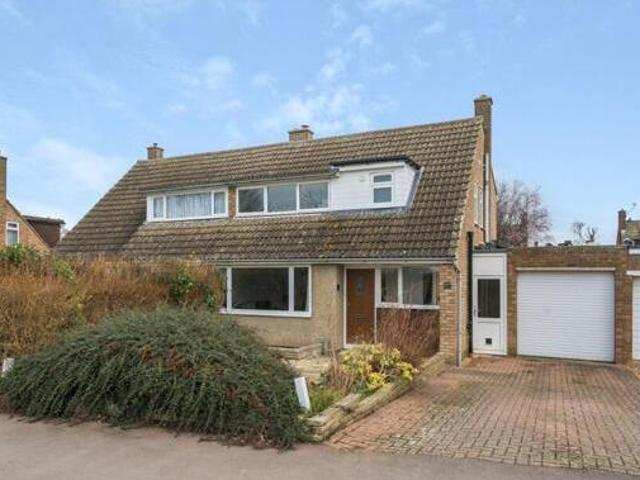 3 Bedroom Semi detached House For Sale In Stotfold, Hitchin