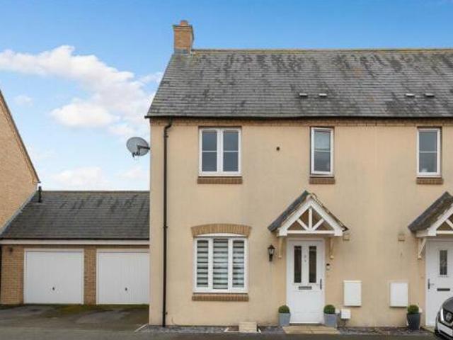 3 Bedroom Semi detached House For Sale In Stotfold, Hitchin
